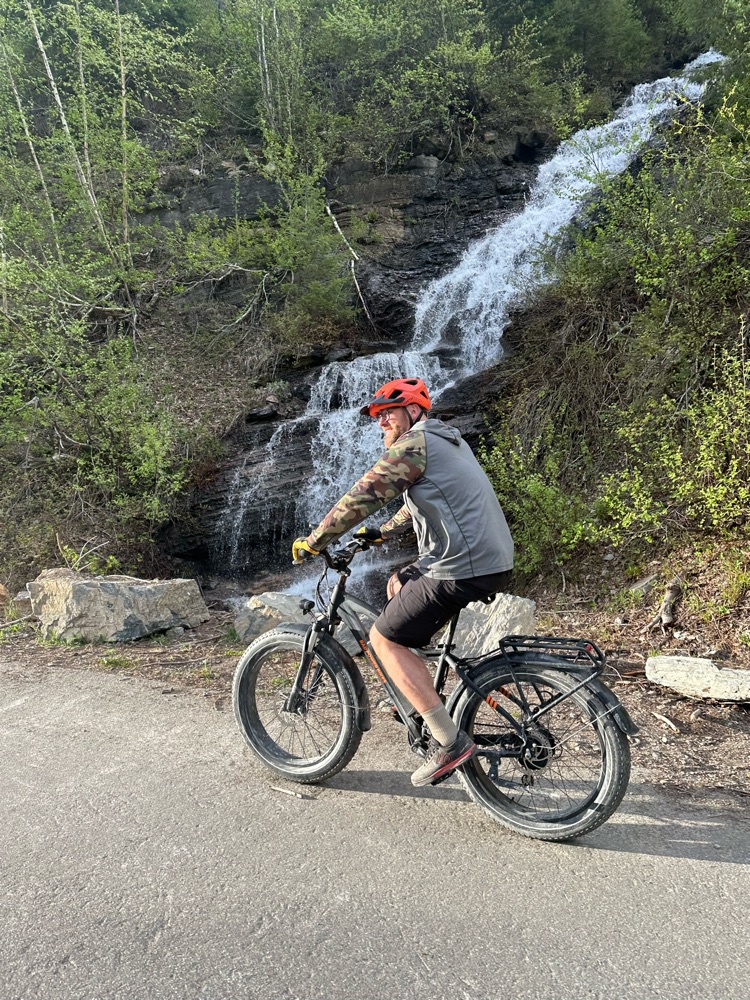 2 Fat Tire E-bikes - eAllroad Bikes | SENDY