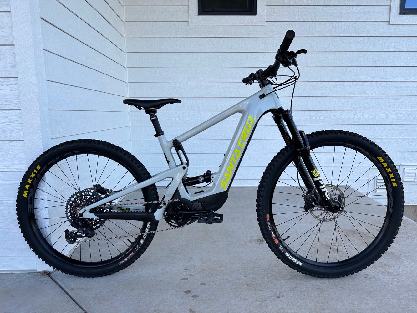 2021 Santa Cruz Heckler MX CC S Build size Medium - eMountain Bikes | SENDY