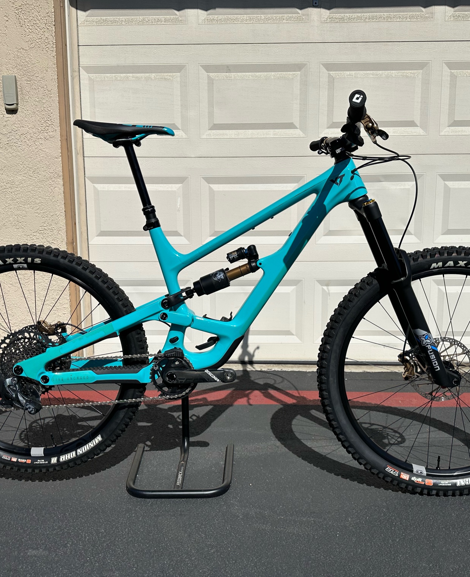 YT Capra MX, Large - Enduro Full Suspension Bikes | SENDY