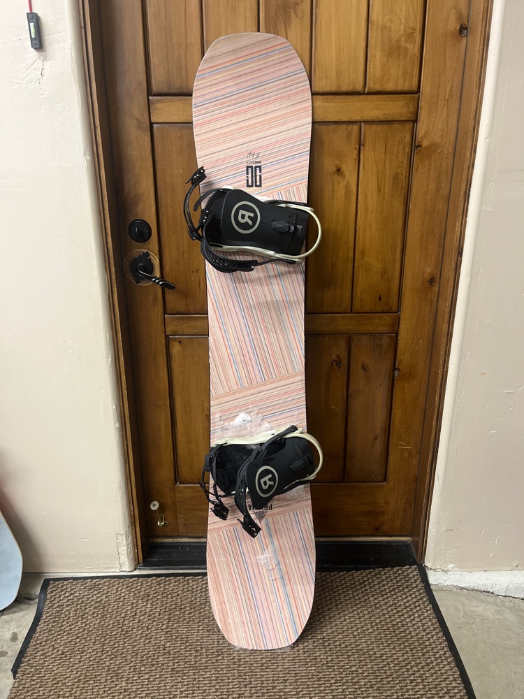 DC EMB Snowboard 160 - Snowboards | SENDY