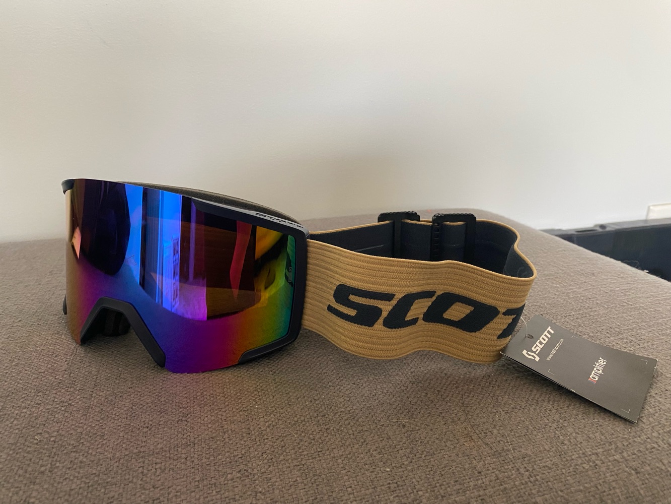 Scott Goggles - Ski & Snowboard Goggles & Lenses | SENDY