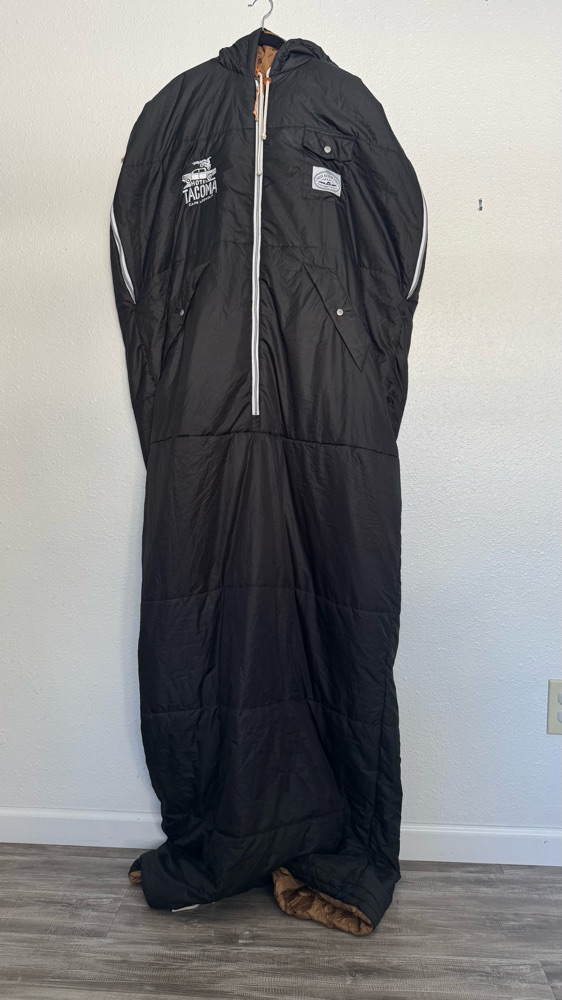 Polar Outdoor Puffy Cloak - Apparel | SENDY