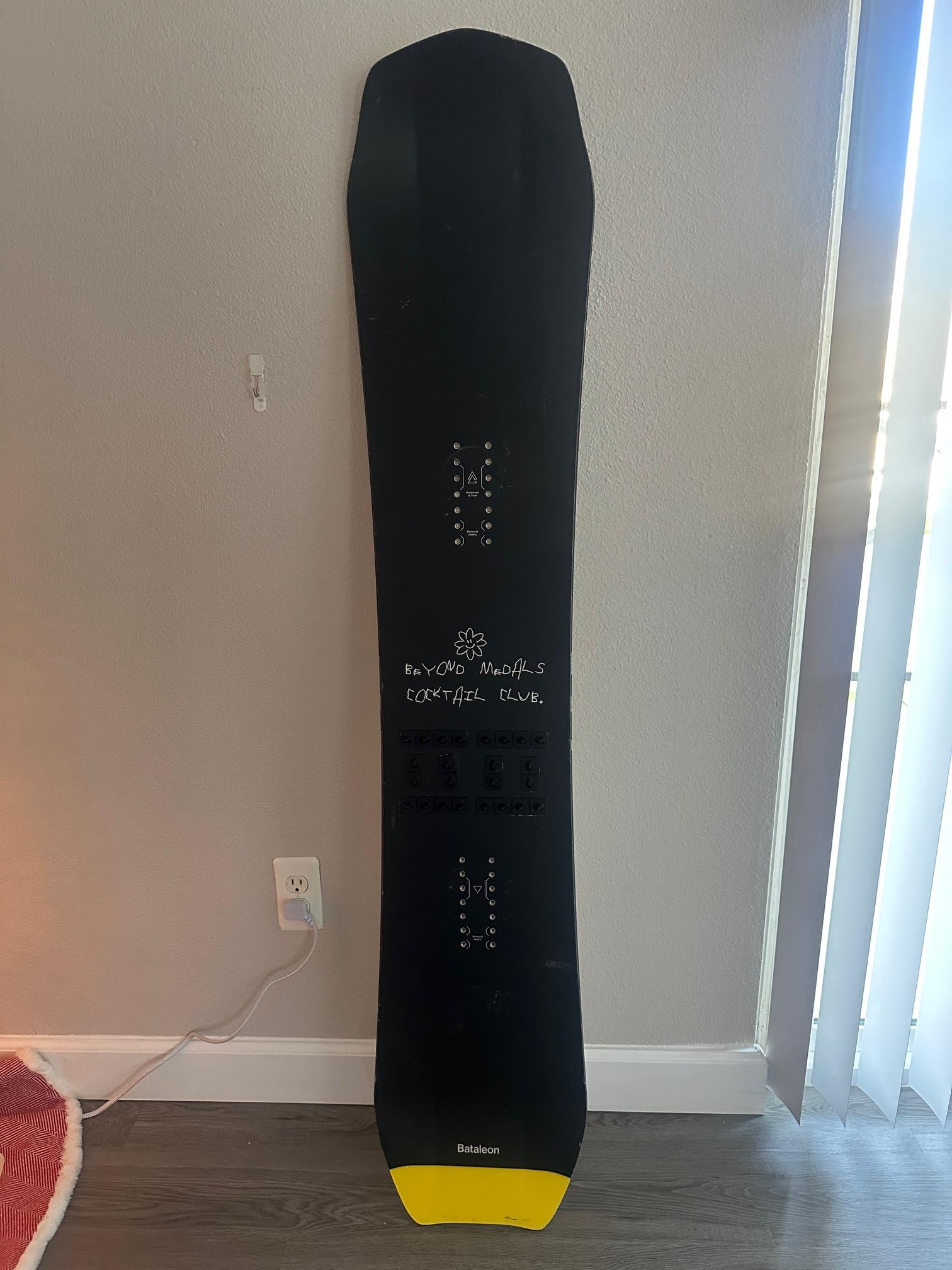 2023 Bataleon Whatever Beyond Medals 154cm - Snowboards | SENDY