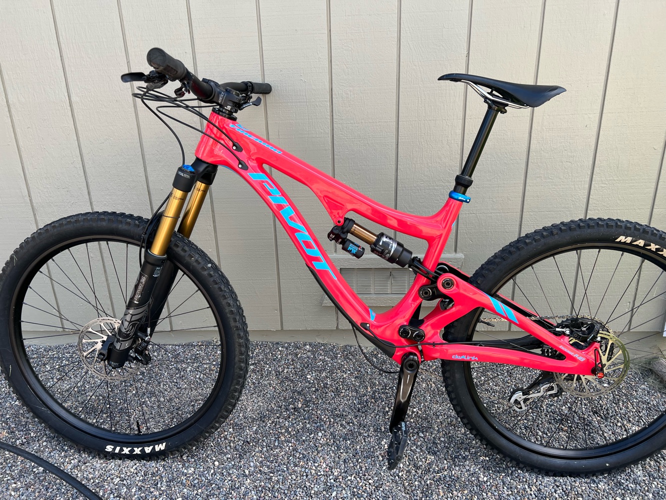 Pivot Firebird - Enduro Full Suspension Bikes | SENDY